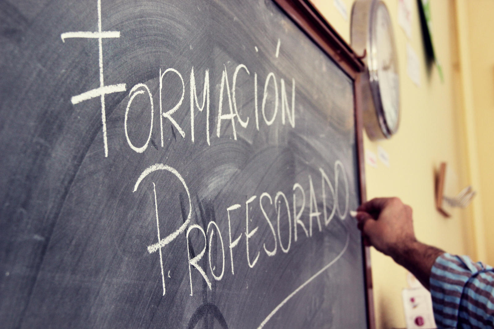 Enseñar Francés: ¿Qué Formación Se Necesita?
