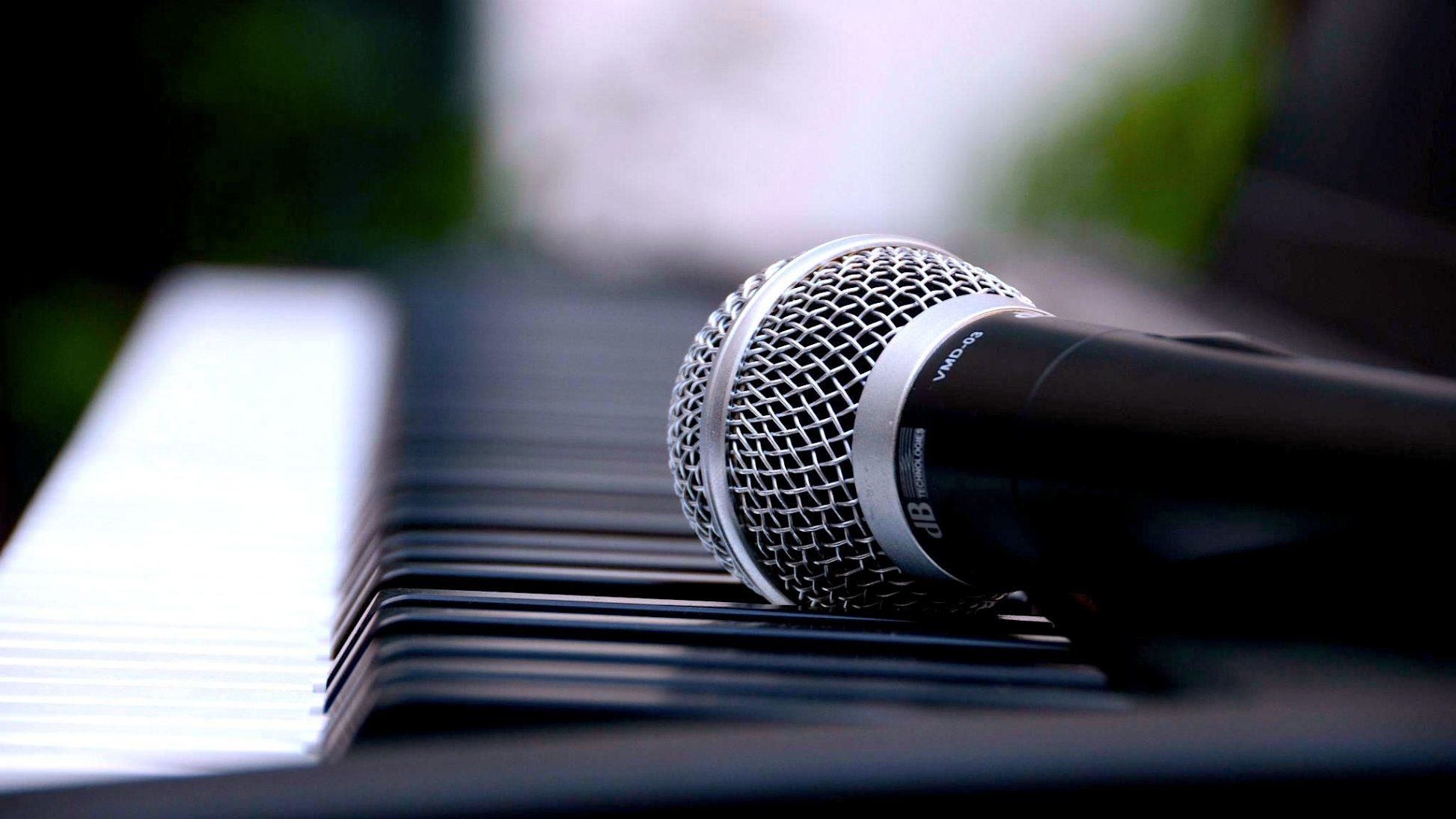 ¿Cuáles Son las Mejores Canciones para Aprender a Cantar?