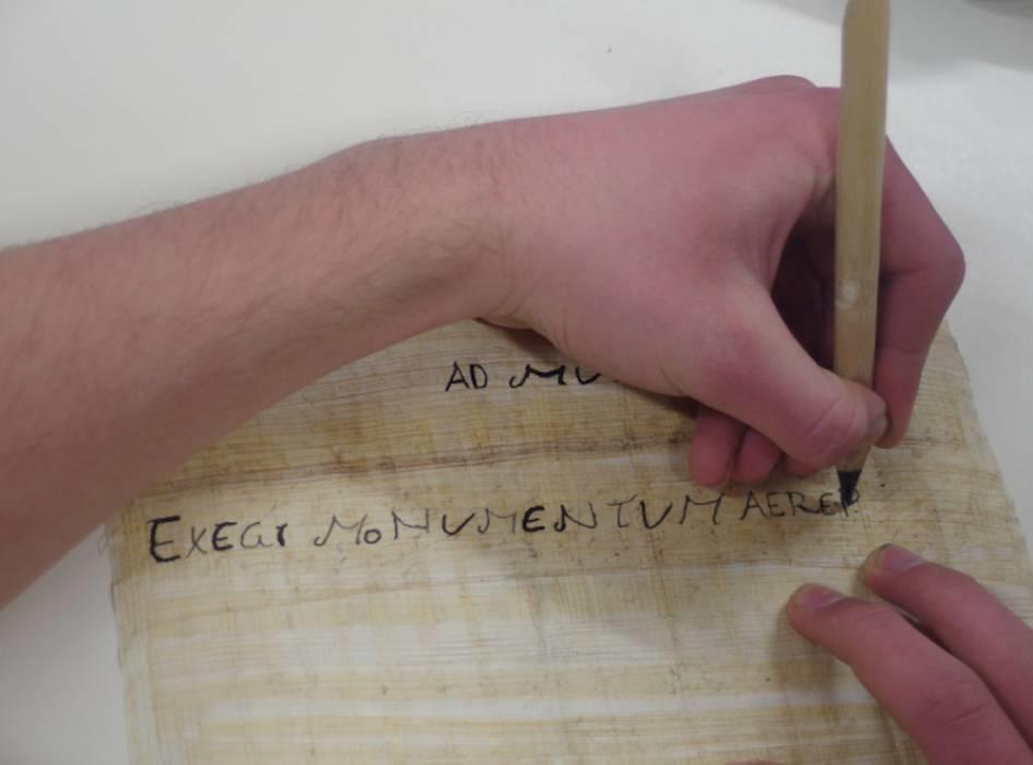 Consejos para Aprender a Escribir en Latín